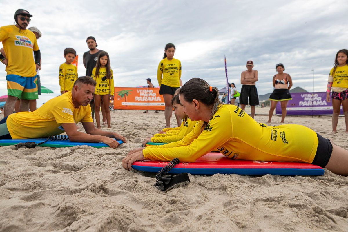 Escolinha de bodyboarding lota no primeiro fim de semana em Matinhos e ...